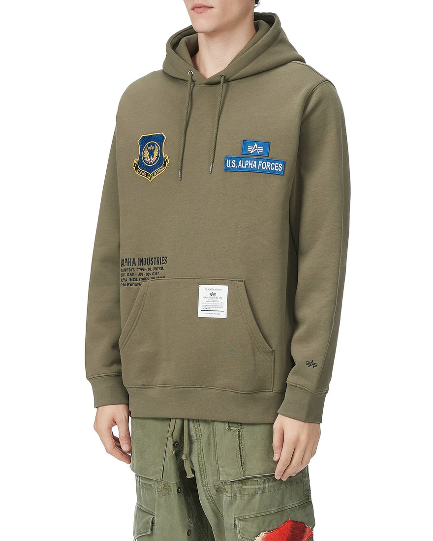 ALPHA BADGE HOODIE | Alpha Industries